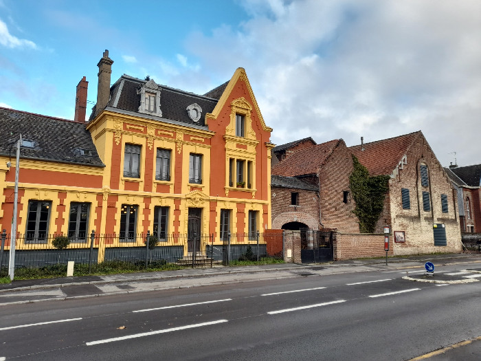 La Barjo se dévoile dans un podcast et ouvre ses portes :: valexplorer